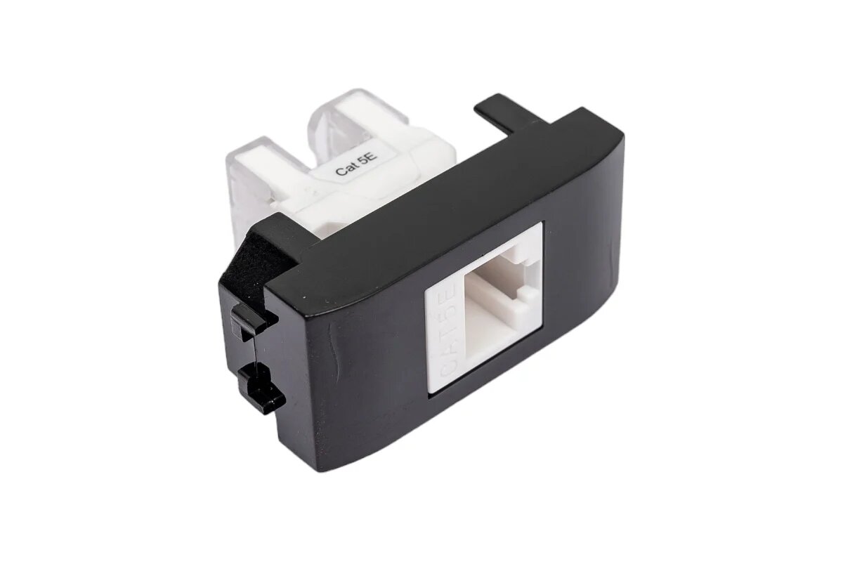 DKC Brava 1-местная скрытая проводка розетка RJ45 5E 1 модуль черная матовая 77654N