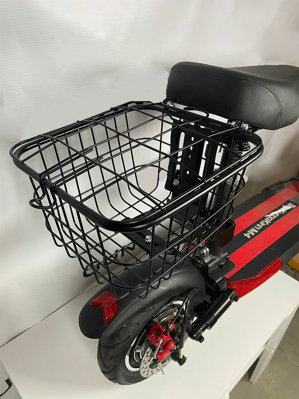 Корзинка для электросамоката с крышкой M4, M4PRO, M5, V1.