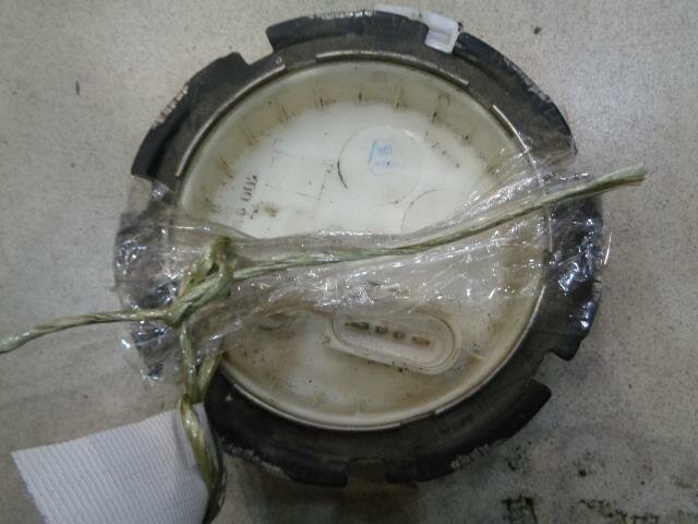 Фланец топливного насоса от Audi A8 D3 2002-2010