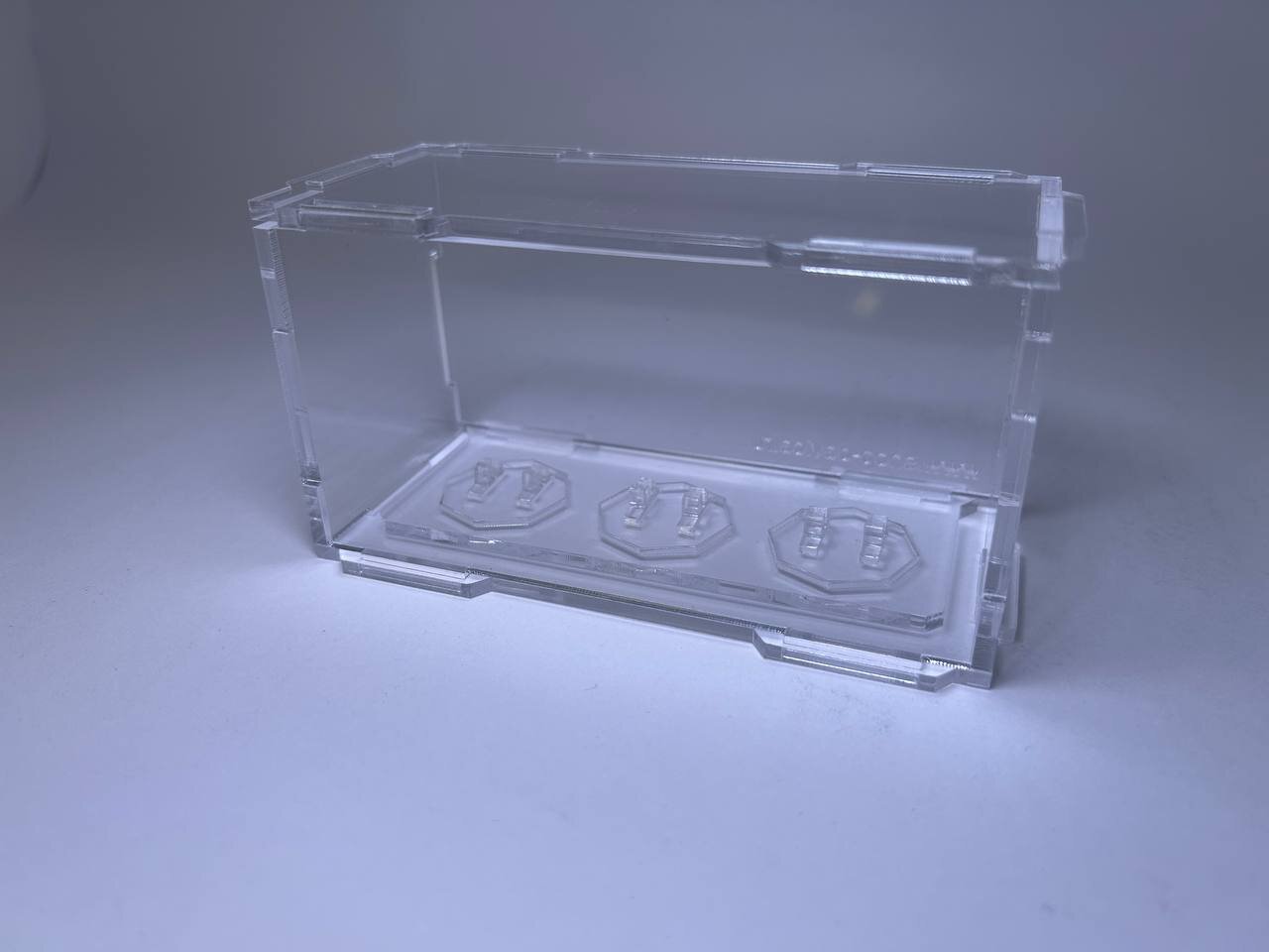 Бокс для 3-х минифигурок Lego BOX003