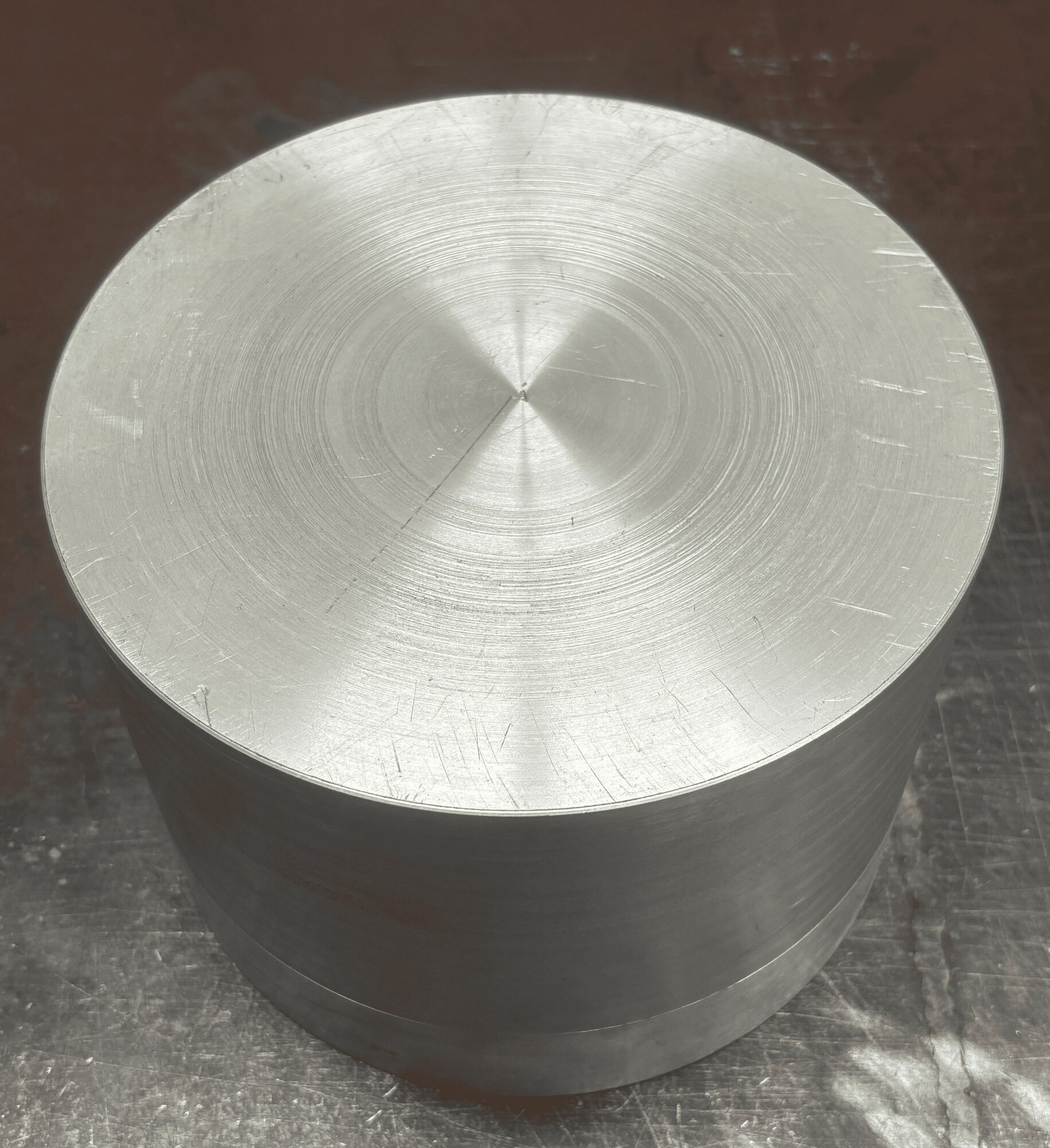 Алюминий круг диаметр 210 мм, длина 150 мм