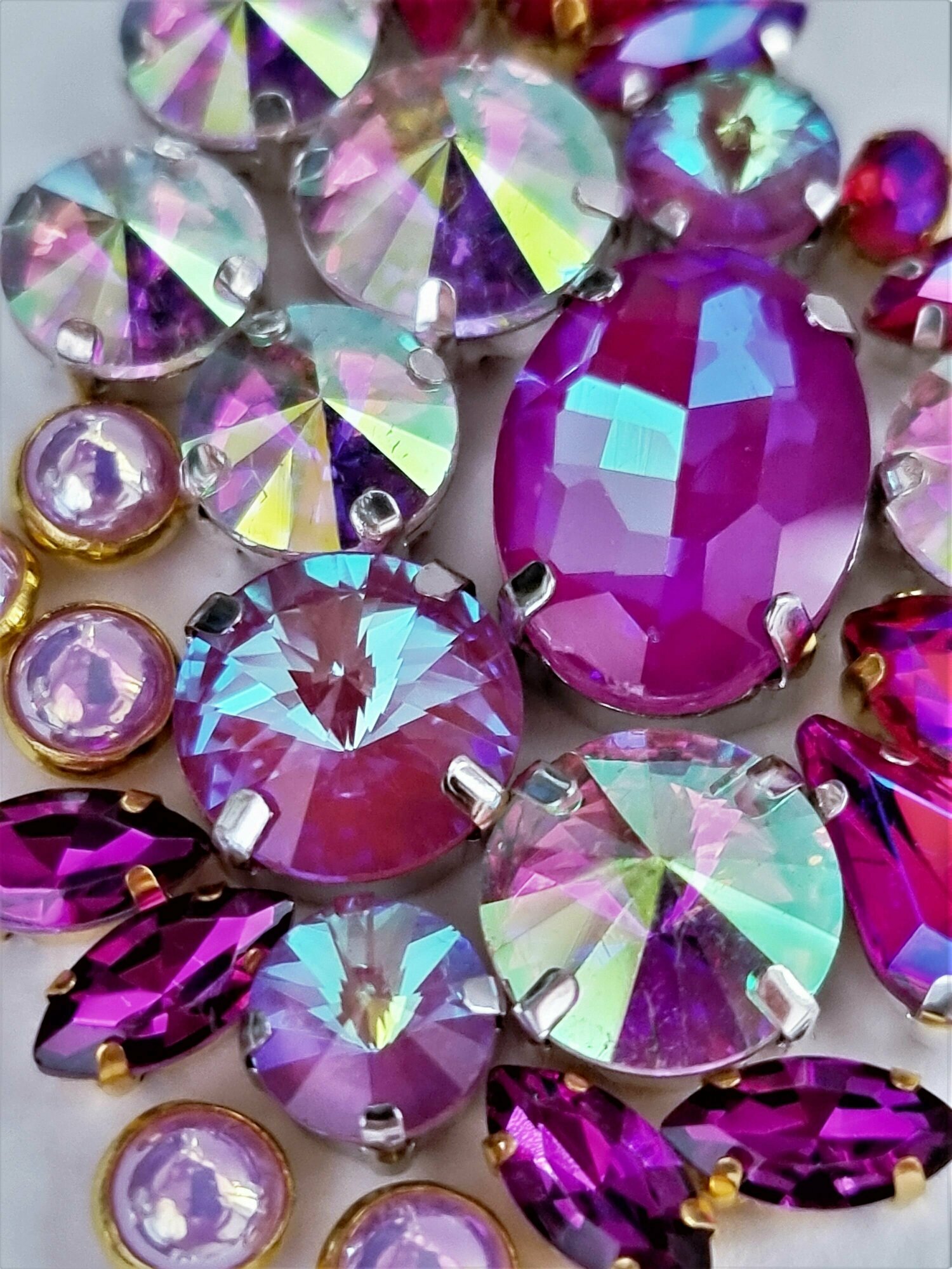 Стразы " Ярко-Розовый опал". Набор 27шт.