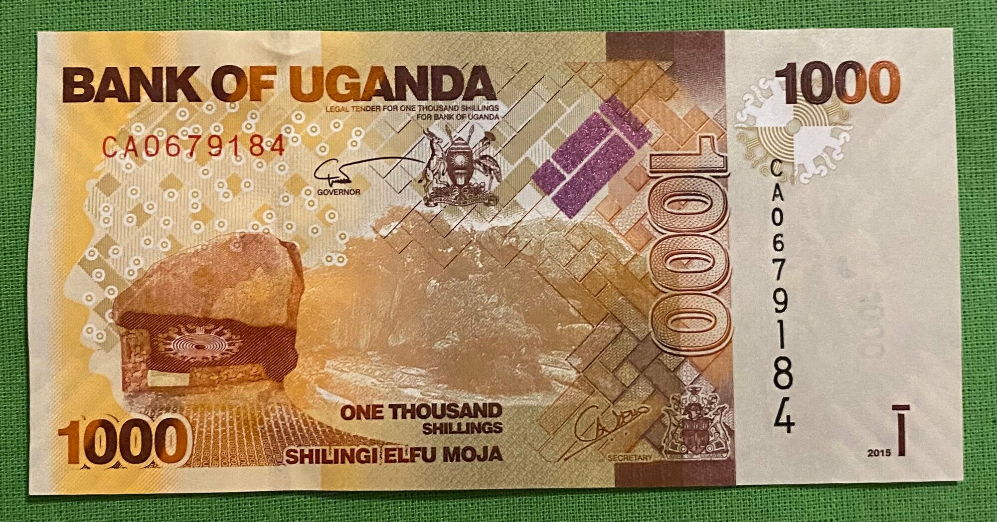 Банкнота Уганда 1000 шиллингов 2015 год UNC