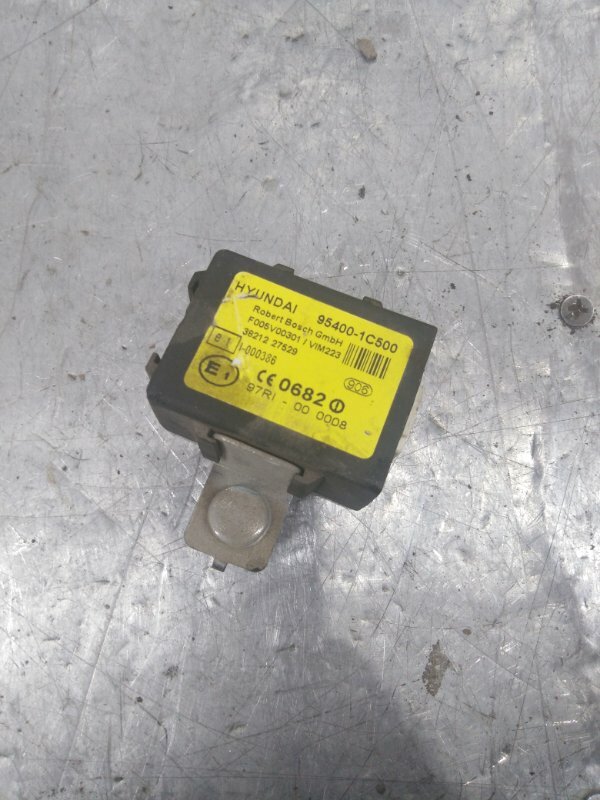 Блок иммобилайзера Hyundai Getz TB G4HD 2002 (б/у) 954001C500