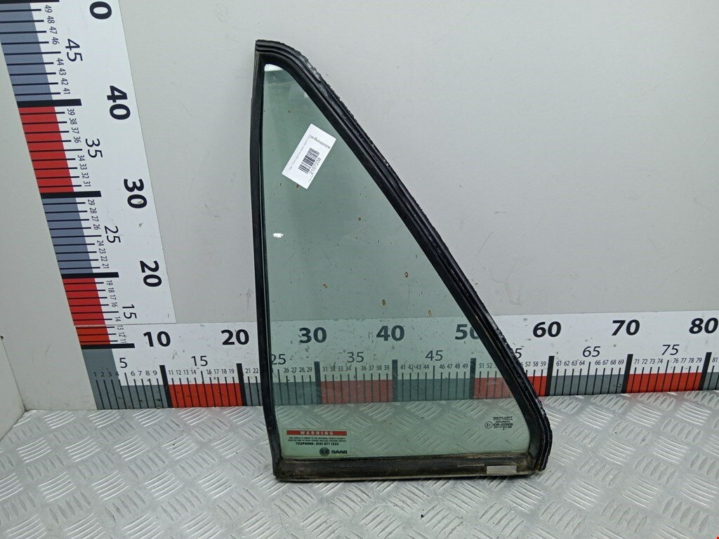 Стекло двери задней левой (форточка) Saab 9000 2 арт. 2107238