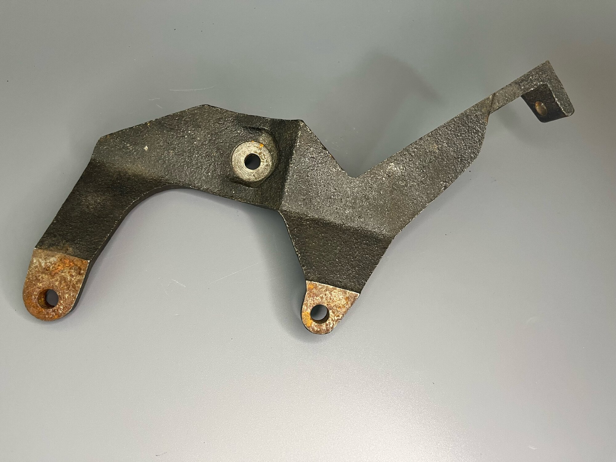 Кронштейн крепления маслонасоса ГУРа УАЗ-Хантер (ОАО"УАЗ")