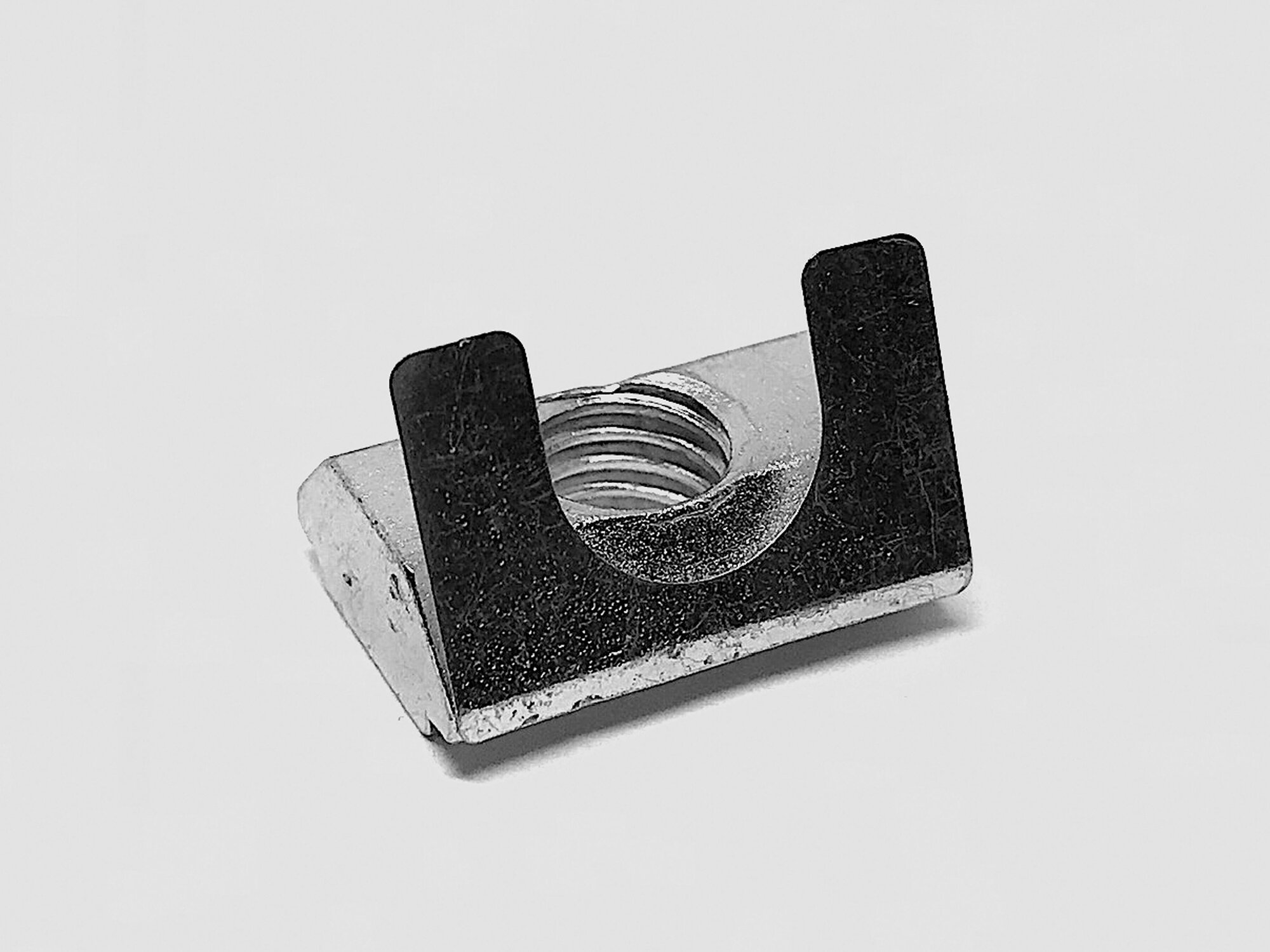 Сухарь пазовый М8 с лапкой, паз 10, A366 / 6 шт / соберизавод