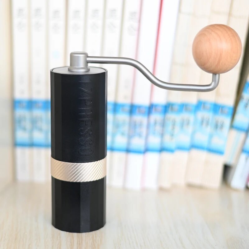 Ручная кофемолка 1zpresso Q AIR black