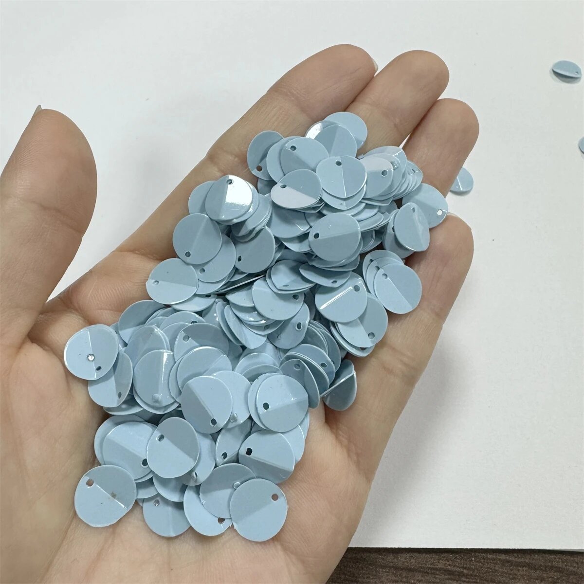 Пайетки овальные голубые 10 мм, 250 шт