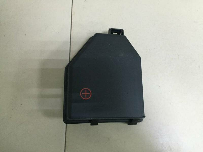 Крышка блока предохранителей Kia Stinger 2017 кат.номер: 91950J5842 91950J5842QQK