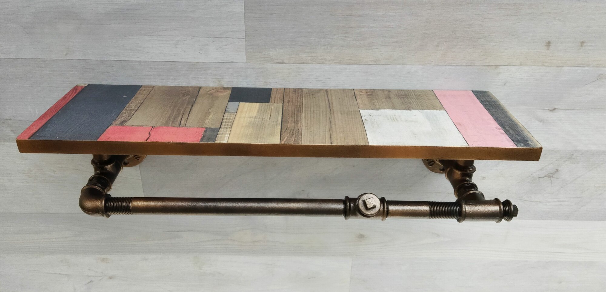 Уникальная настенная полка с вешалкой, в стиле лофт из труб и фитингов, влагостойкая