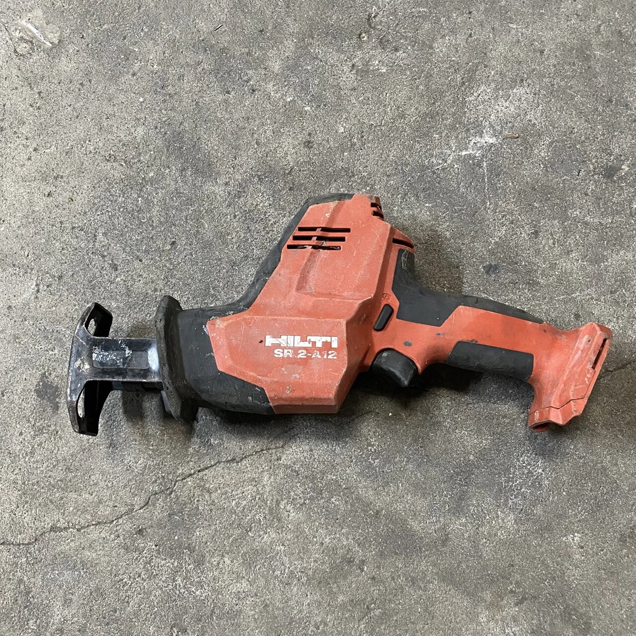 HILTI SR 2-A12 Аккумуляторная сабельная пила корпус