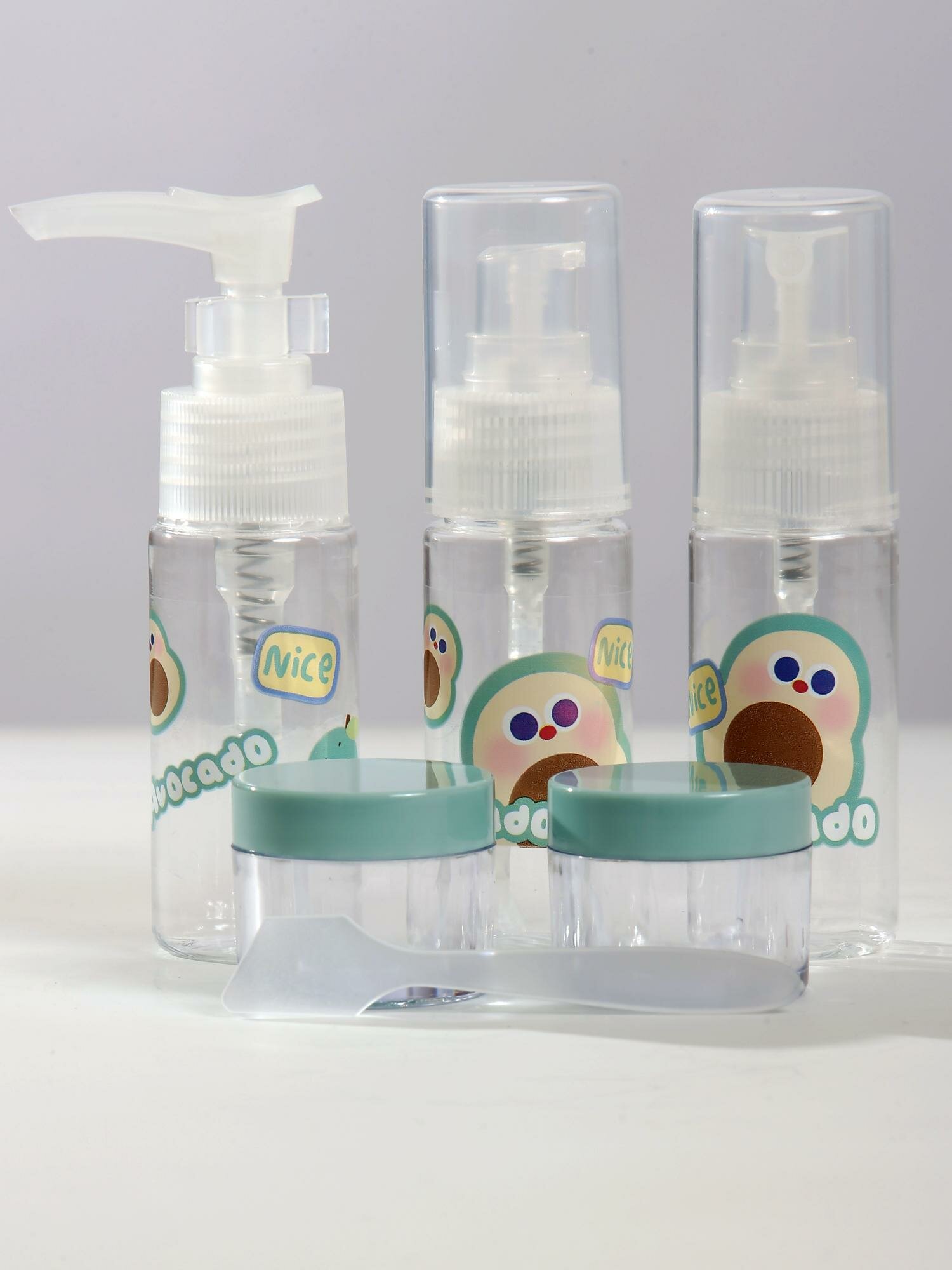 BEYOND TIME Y16 зеленый Дорожный набор флаконов для путешествий детский Авокадо