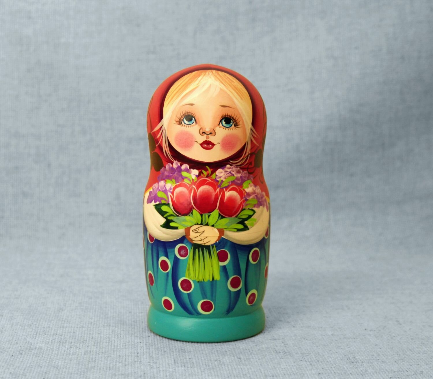 Матрешка девочка с тюльпанами Тульская