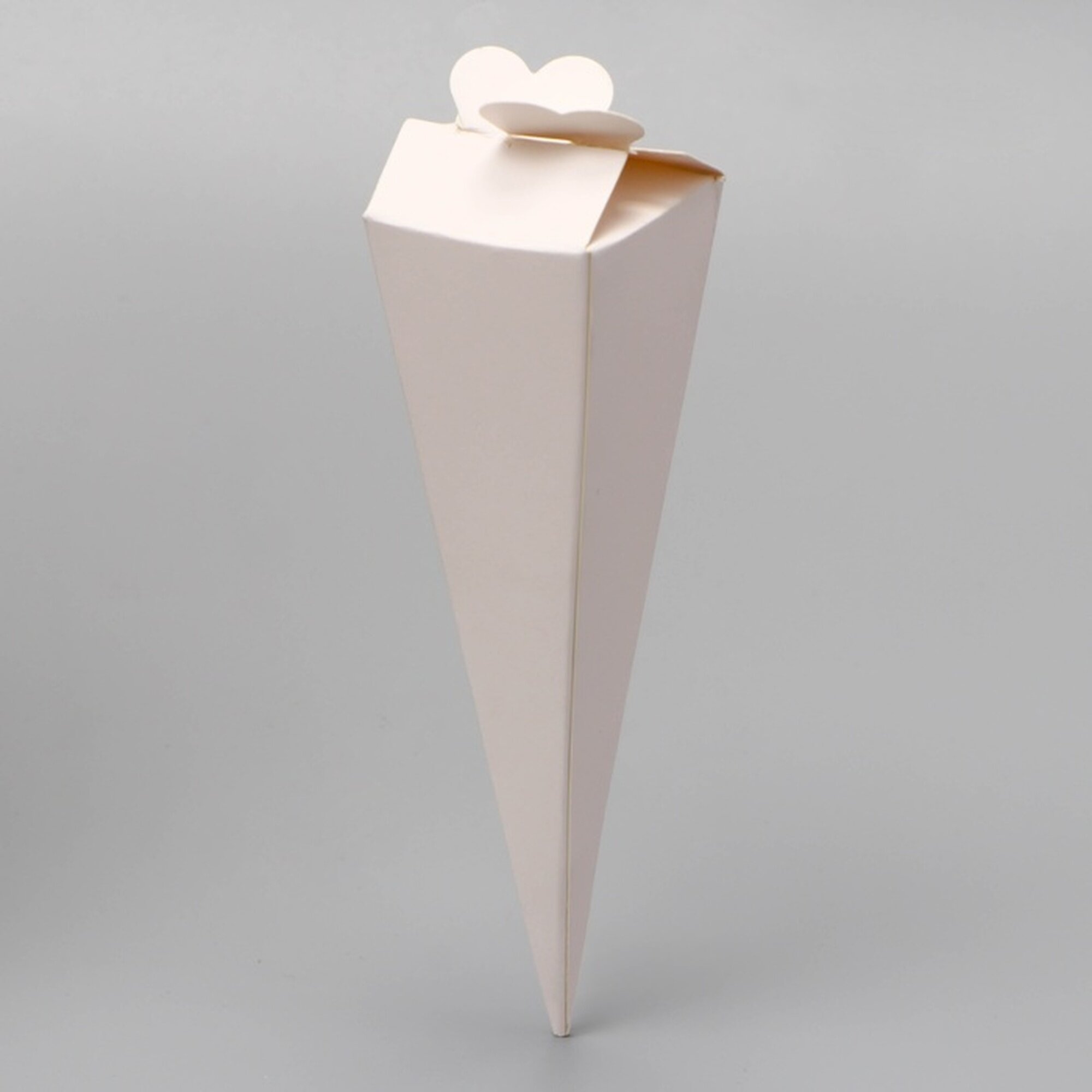 Коробка подарочная UPAK LAND "Морковка", 16.5×4.2×4 см, белый