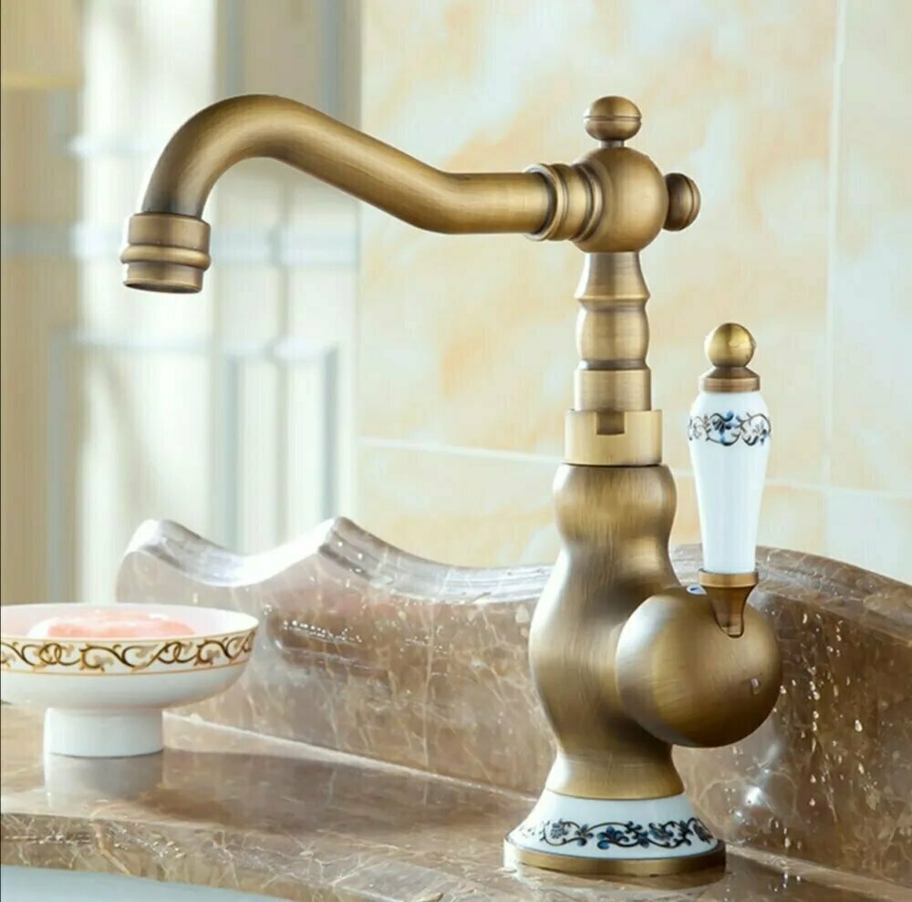 Смеситель латунный в стиле ретро с керамическим узором бронза