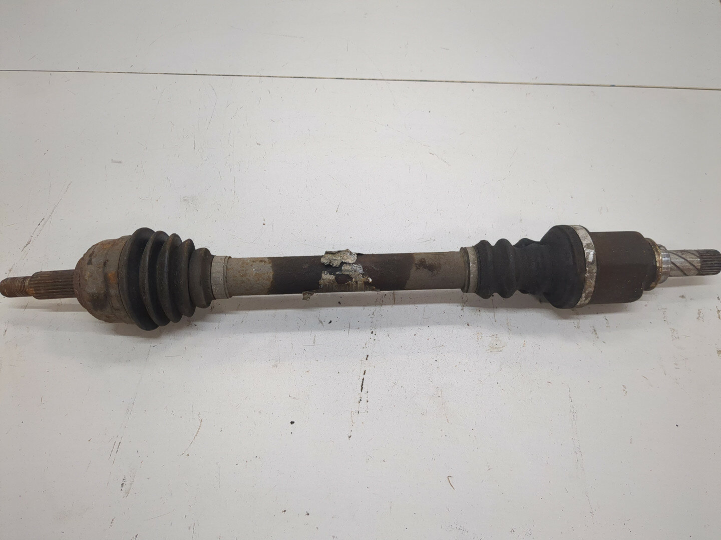 Полуось (вал, шрус) левая передняя Renault Scenic Б/У