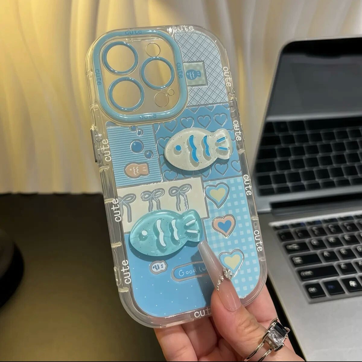 Основной аксессуар для смартфонов: плюшевая игрушка и стойка от Blue Fish Design для Vivo S18
