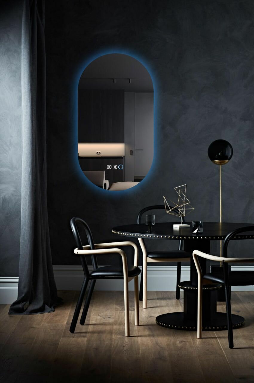 Зеркало для ванной с часами Kapsula 90*50 овальное "парящее" с холодной LED-подсветкой