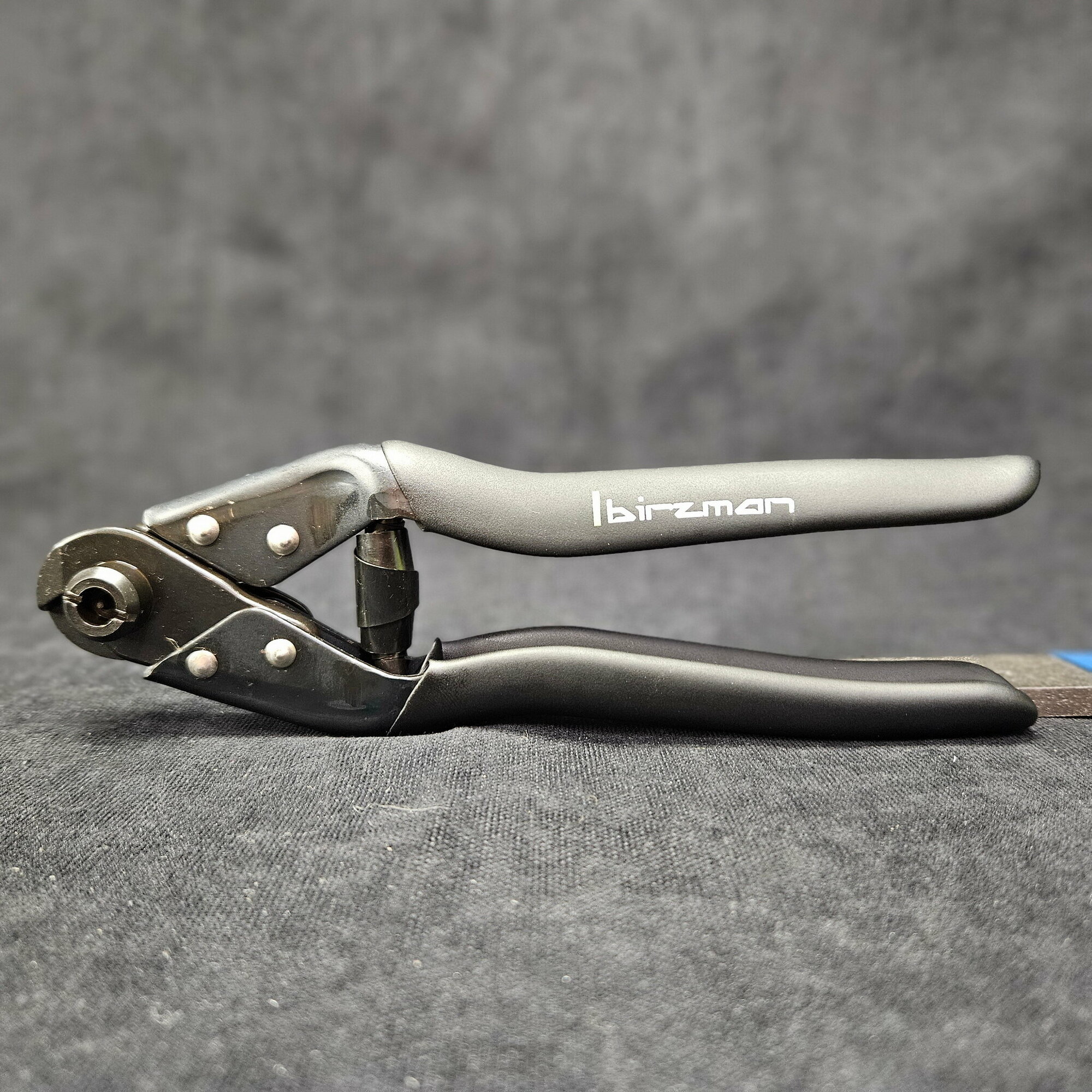 Кусачки для тросов и рубашек Birzman Cable Cutter, профессиональные, стальной сплав, черные
