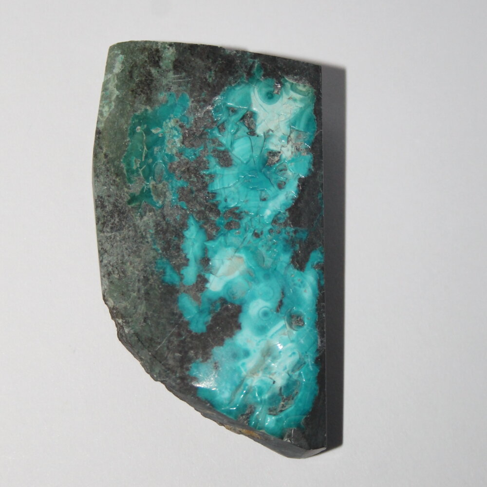 Коллекционный кабошон хризоколла кабошон, природная поверхность, 55х31х10 мм, Урал, "True Stones"