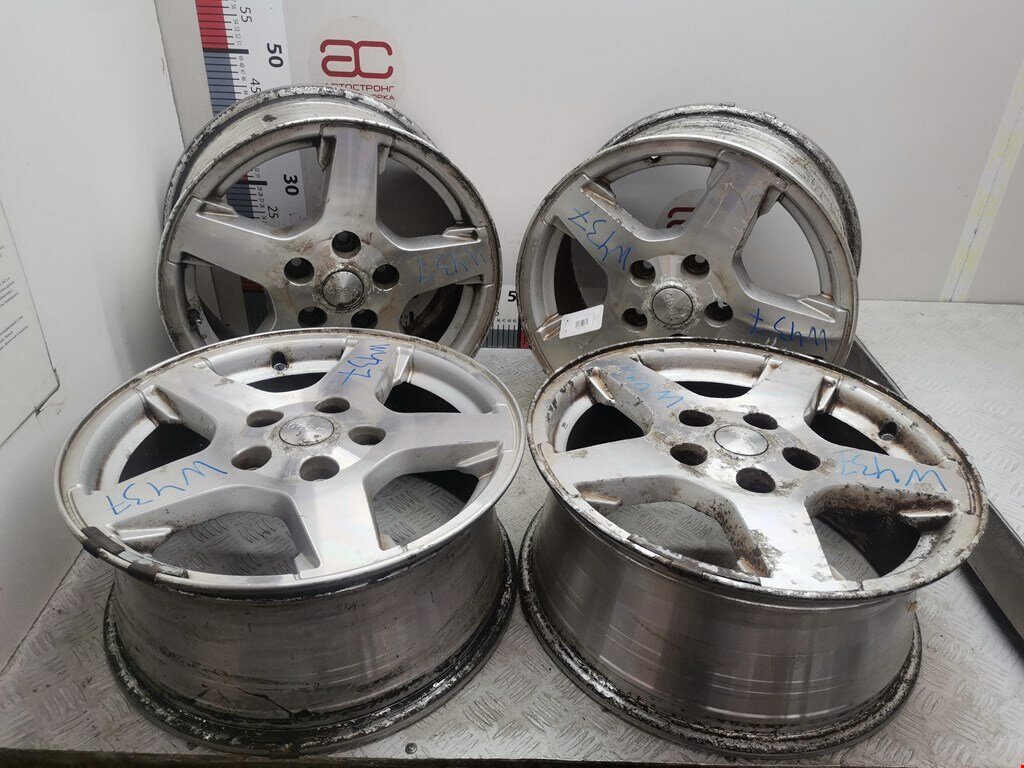 Диск литой Jeep Grand Cherokee 3 R17 5X127 7.5J ET50 DIA71.5 арт. 1969022