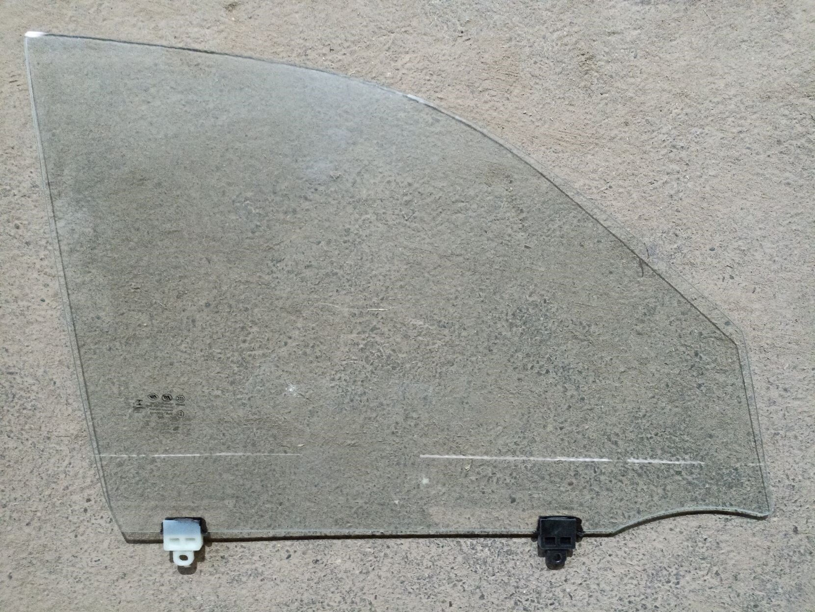 Стекло двери передней правой Lifan X60 [1.8 16V 5MT внедорожник] S6103200