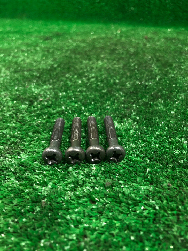 Винты крышки вариатора Suzuki Lets 2