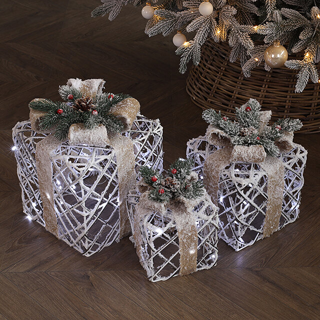 Светодиодные подарки Winter Joys 15-25 см, 3 шт, 60 холодных белых LED ламп, на батарейках, Winter Deco, 4080236