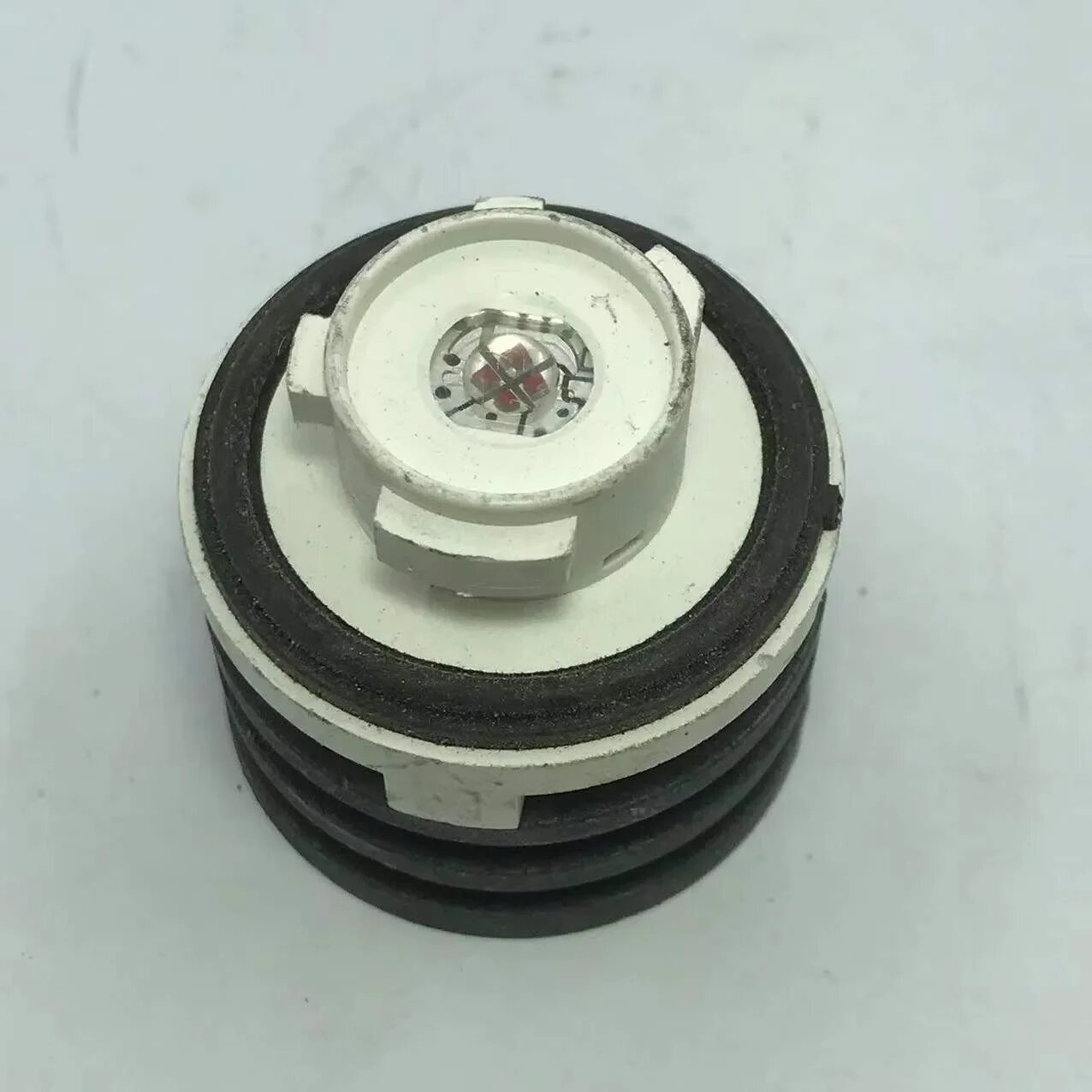 LR5B 21312 12v3w для Toyota Corolla Asia Lion, тормозной фонарь, задний фонарь, используется источник заднего фонаря