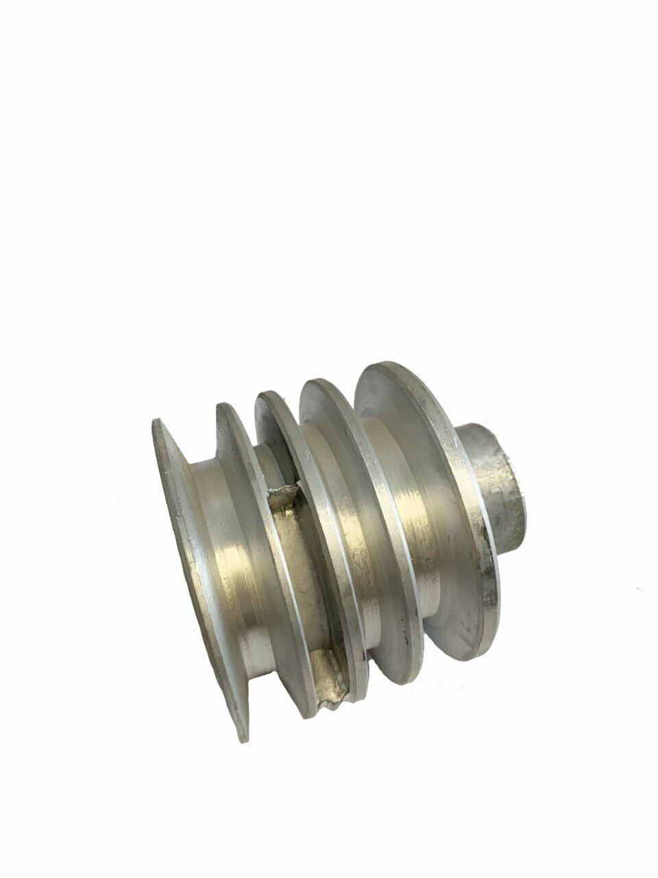 Шкив МБ Каскад, ведущий, 3-х ручейковый, под вал 20 мм (импортный двигатель)