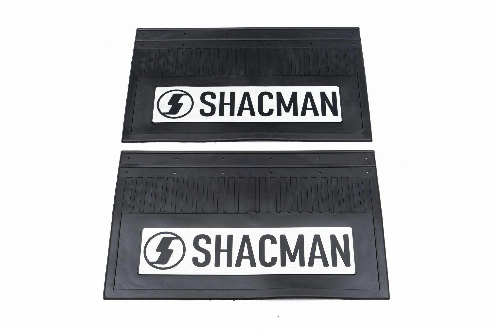 Брызговики задние светоотражающие SHACMAN черная резина (комплект) 585*365
