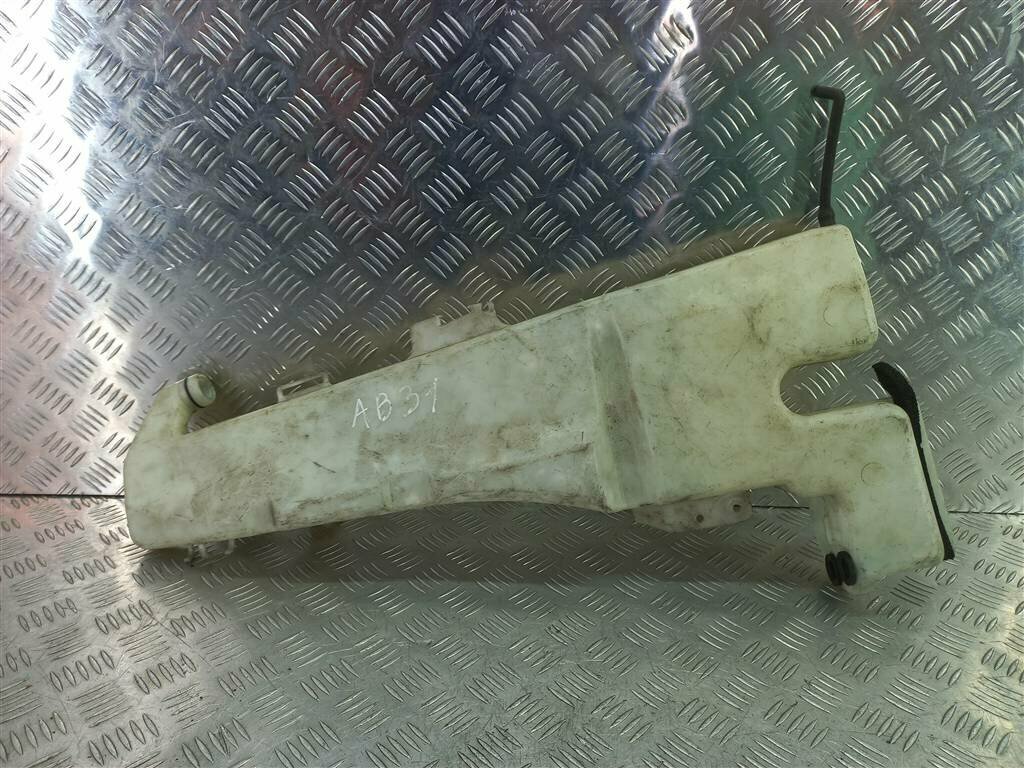 Бачок омывателя Б/У для HONDA CR-V II (2001—2004) 172043