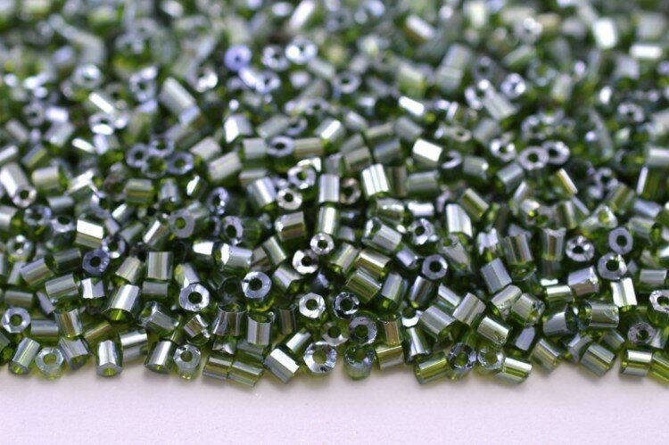 Бисер китайский рубка размер 11/0, цвет 0125А зеленый прозрачный, блестящий, 450г