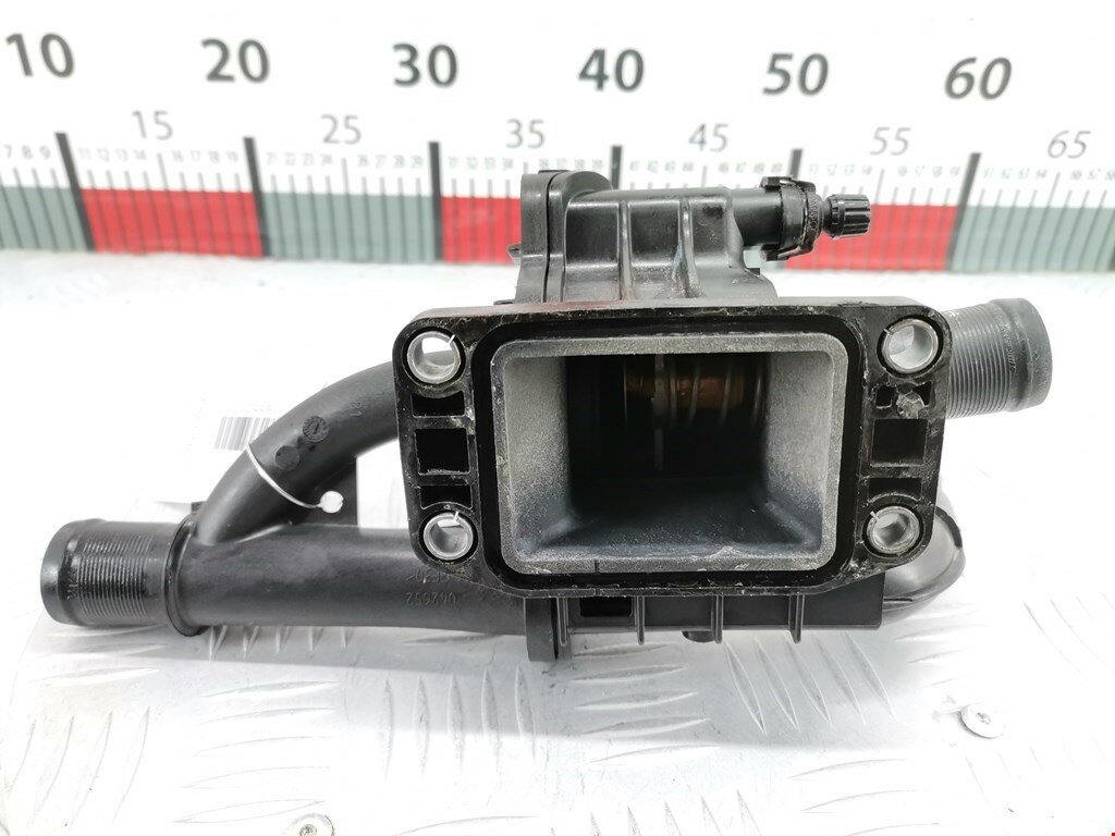 Корпус термостата Ford Focus 3 1675627 арт. 1655317