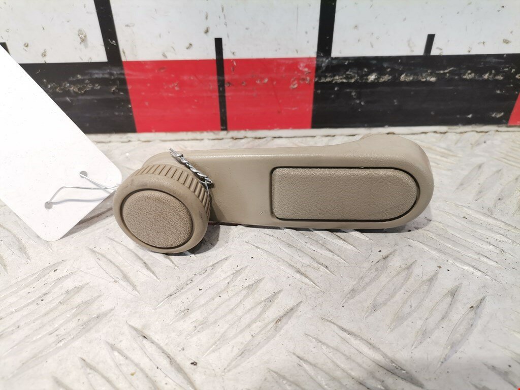 Ручка стеклоподъемника Citroen C5 1 9240A8 арт. 1513157