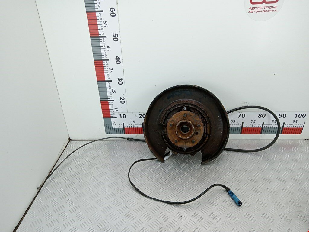 Ступица (кулак цапфа) задняя левая Land Rover Range Rover 3 RLH000070 арт. 1842250