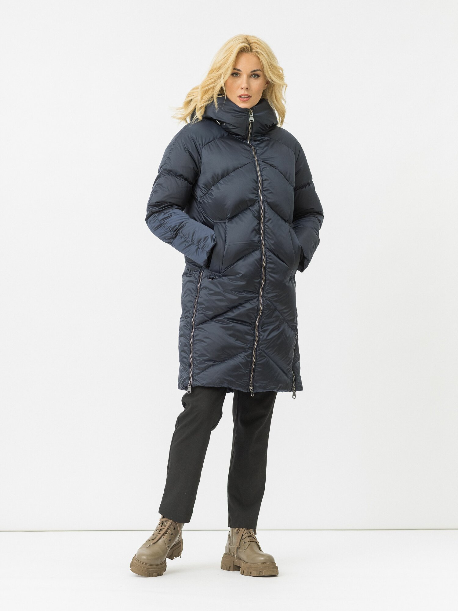 Пуховик Осень-зима 2022