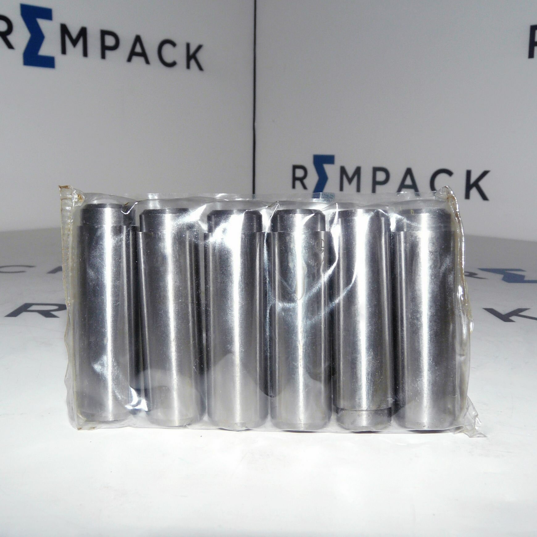 Втулка направляющая клапана MAN D0826/0836 REMPACK 20806010 (51.03201-0098)