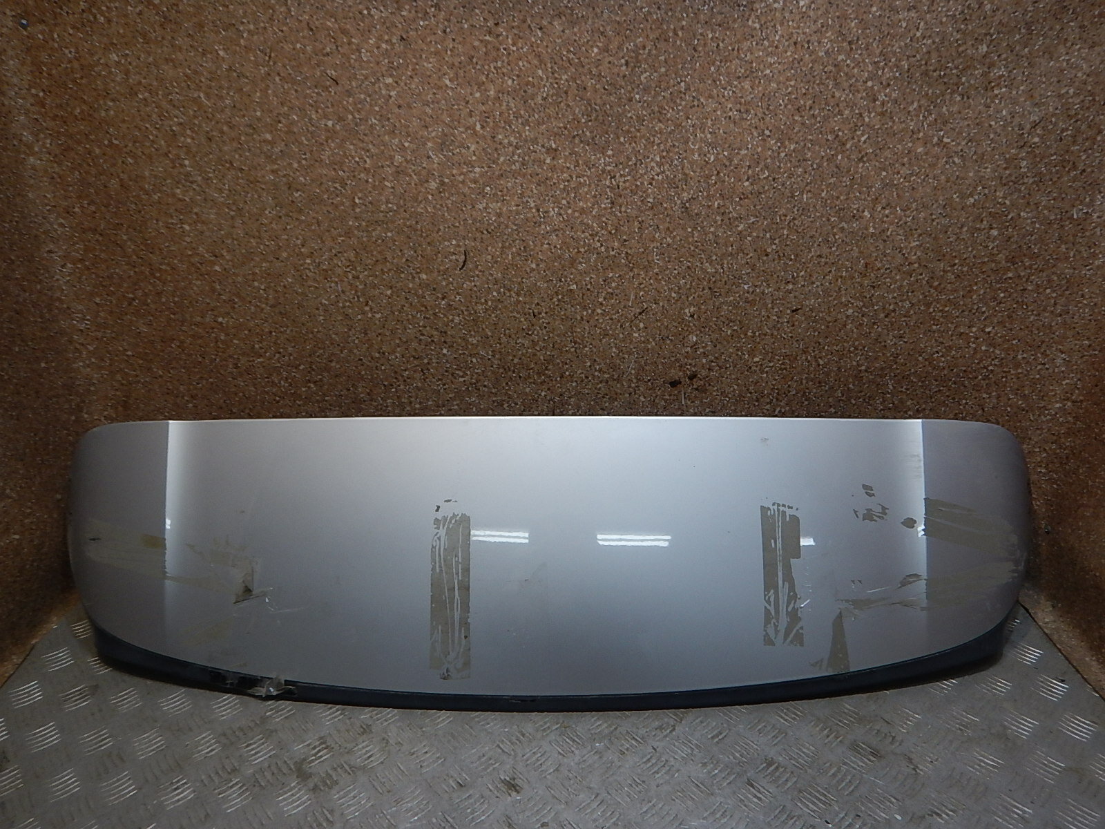 Б/У Спойлер (дефлектор) багажника, BMW (БМВ)-X5 (E70) (07-13) BMW X5 (E70) (07-13) Царапины, следы от скотча. 432433 BMW...