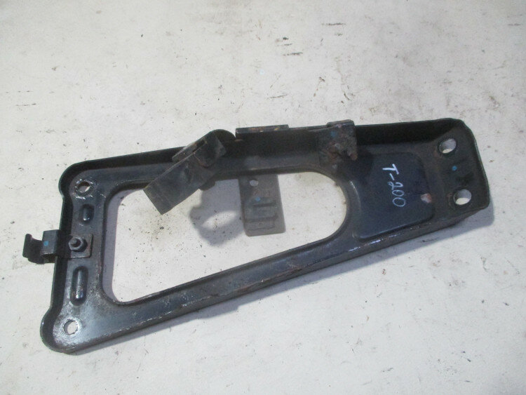 Кронштейн коллектора впускного 96452104 Шевроле Авео Лачетти Дэу Нэксия - T-200