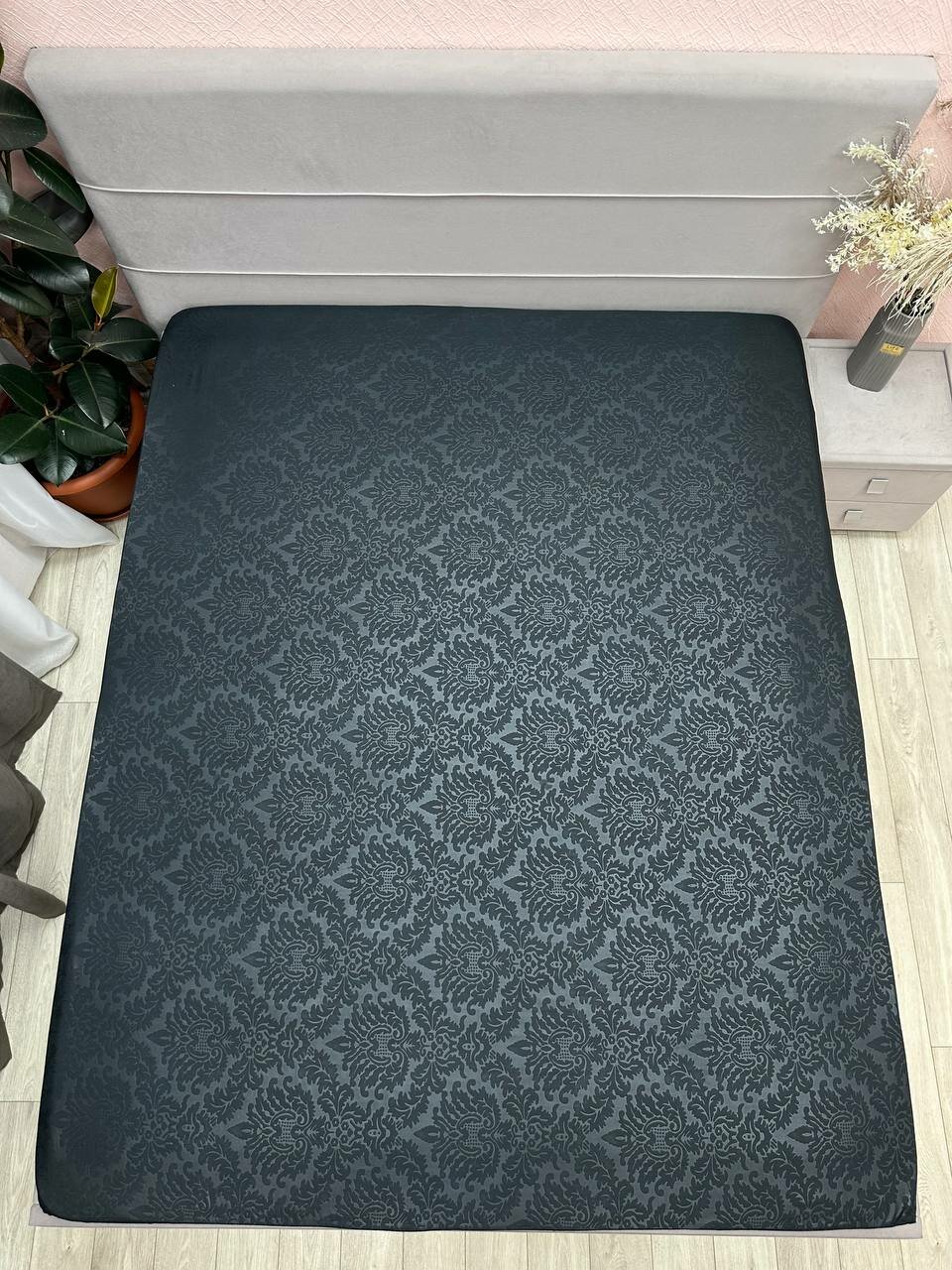 Простыня на резинке 140х200х20 от бренда YAFETEX полисатин