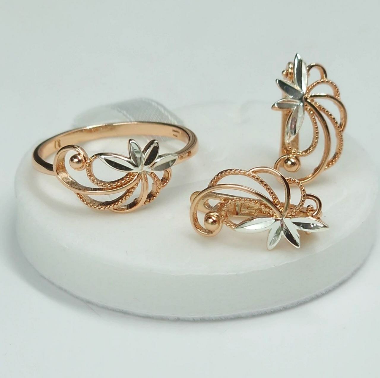 Комплект бижутерии