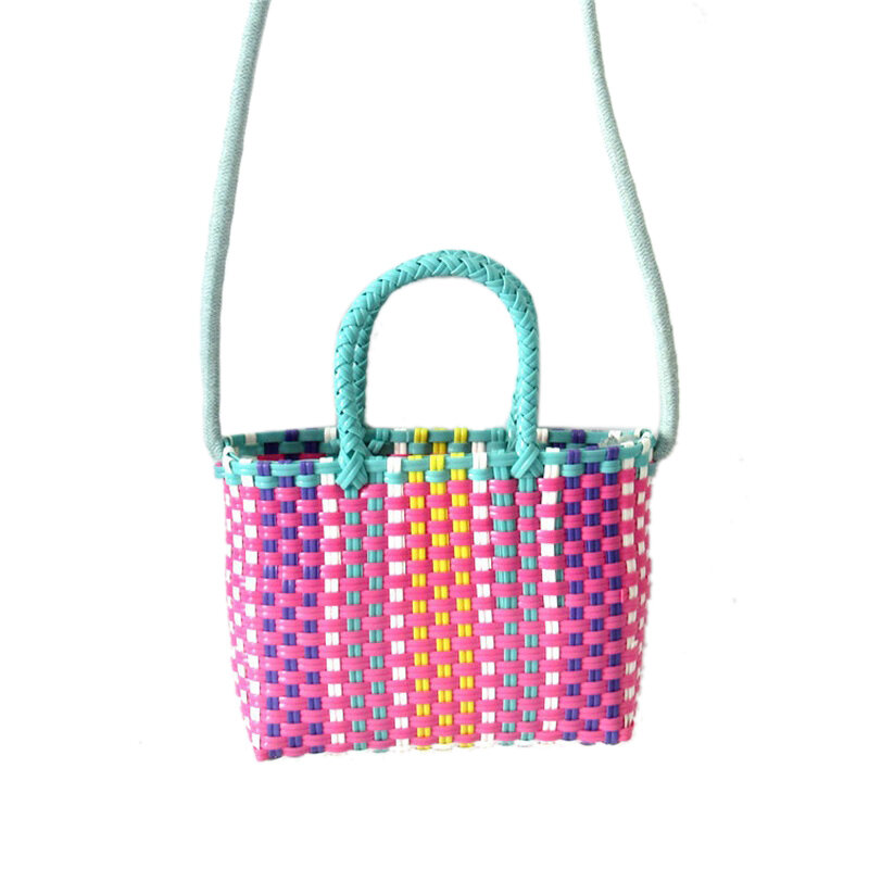 Плетеная сумка с цветной пластиковой полоской, маленькая, симпатичная, модная, квадратная, для лета, пляжа, зеленого и розово-красного цветов