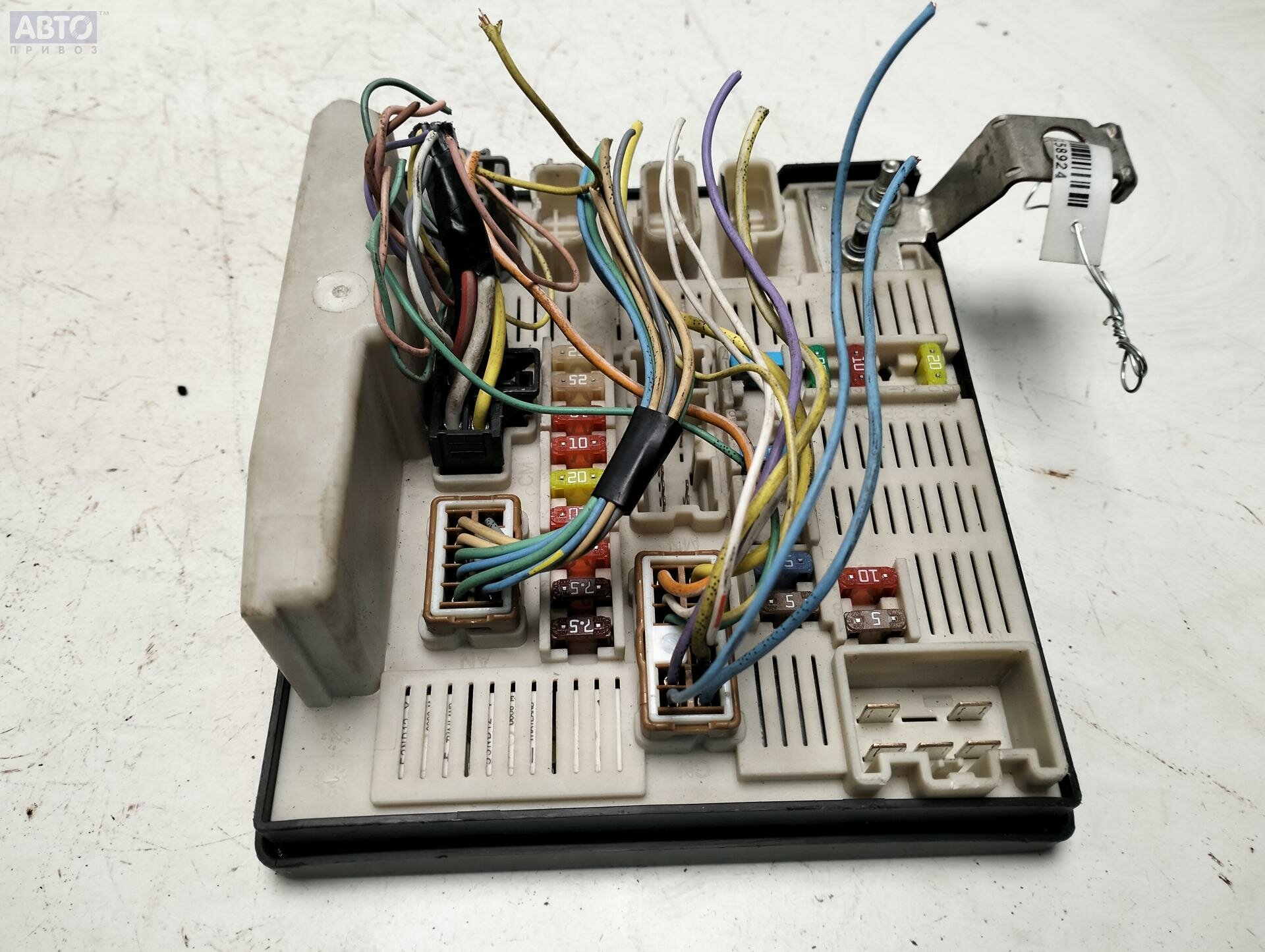 Блок предохранителей Renault Megane 2 (2002-2008)