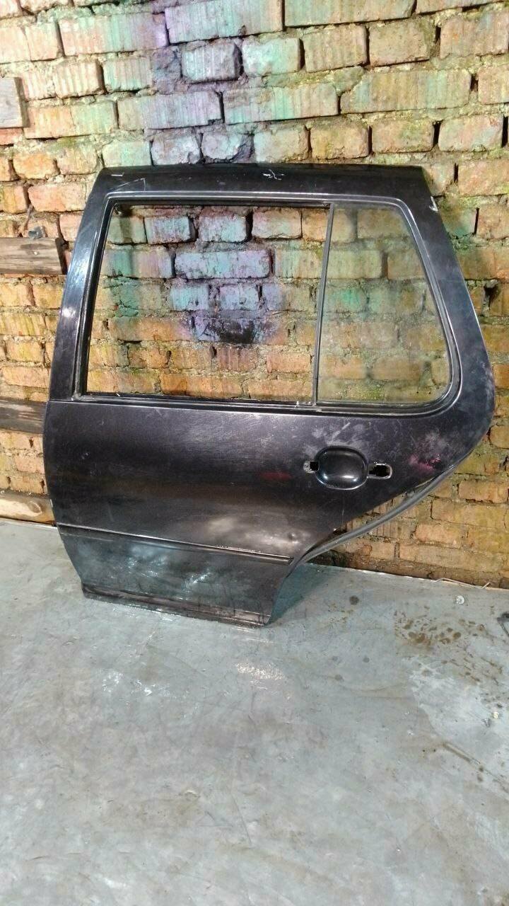 Дверь задняя левая Volkswagen Golf 4 2000