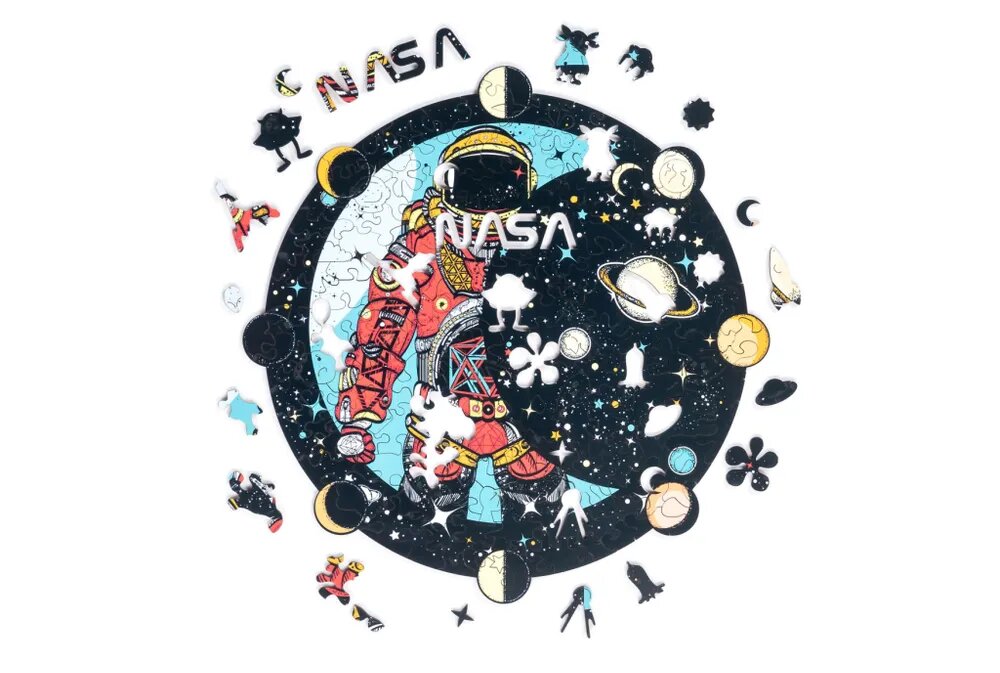 Деревянный пазл "Космическая история" S, 21х21 см, 95 деталей