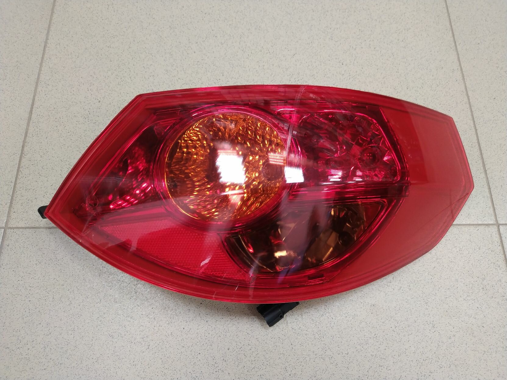 Фонарь задний правый Chery Bonus, Very A13 [1.5 16V 5MT седан] A133773020