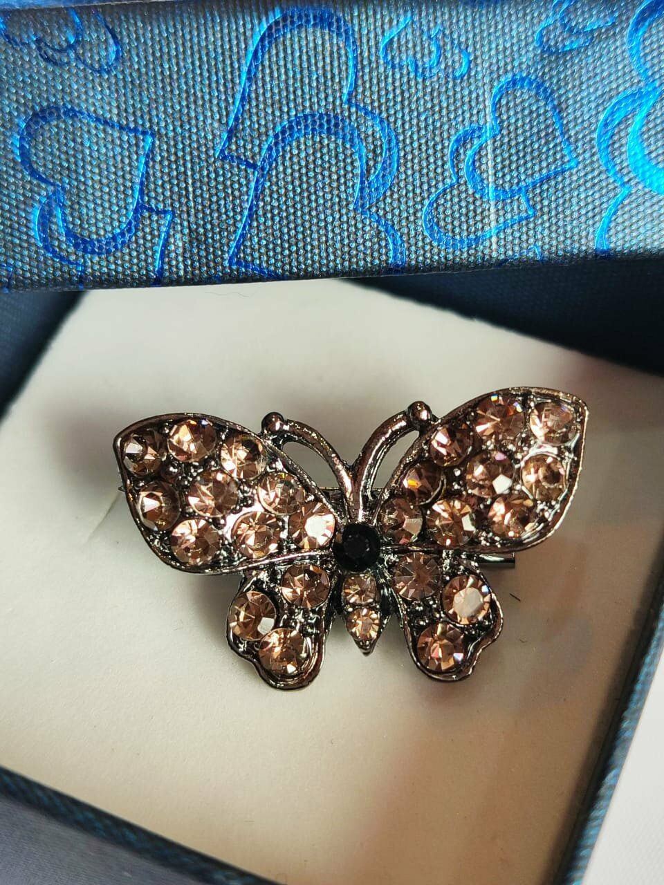 Брошь, стразы