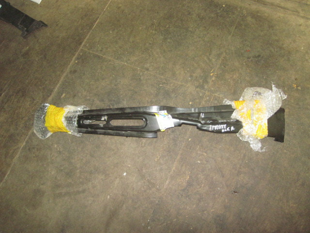 Б/У Усилитель передний центральной стойки правый, Daewoo (Дэу)-Нексия DAEWOO NEXIA (94-08) новый 111111 GENERAL MOTORS а...